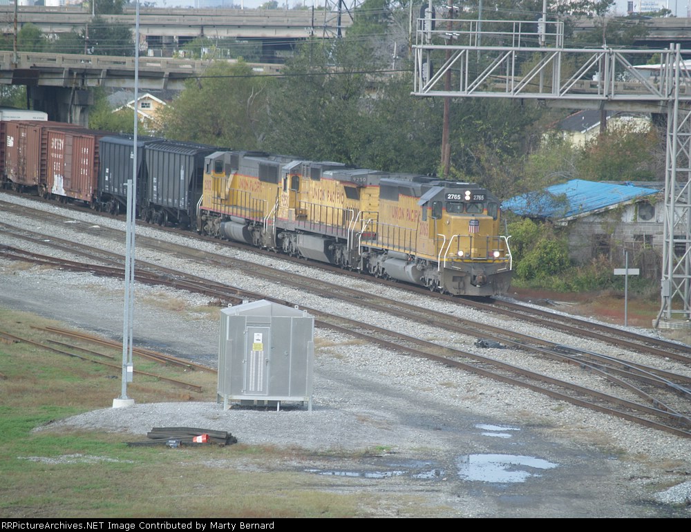 Waiting at Oliver Jct., Eastbound,